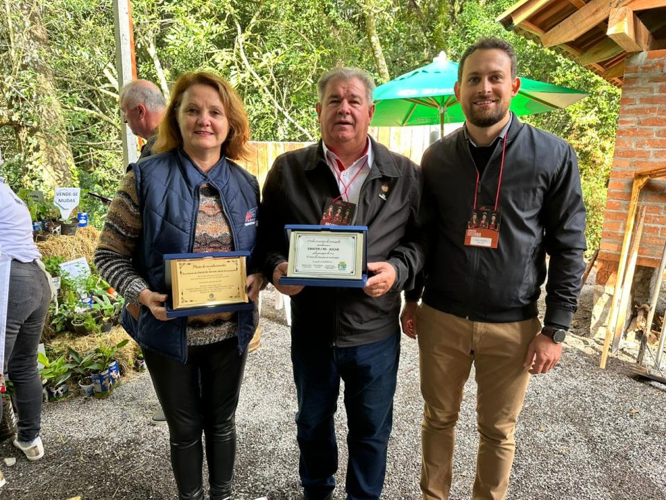 Emater/RS-Ascar é homenageada pelos 65 anos de atuação em Veranópolis ...