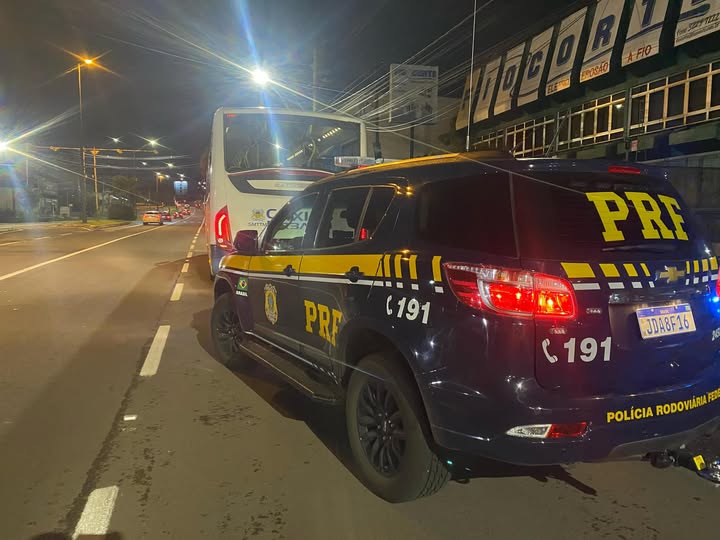 Homem reincidente é preso por importunação sexual em ônibus em Caxias ...