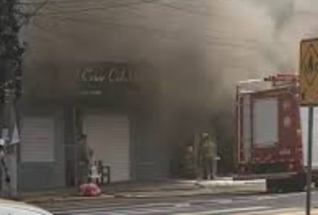 Tragédia em Canoas: incêndio em bar faz duas vítimas fatais | Studio ...