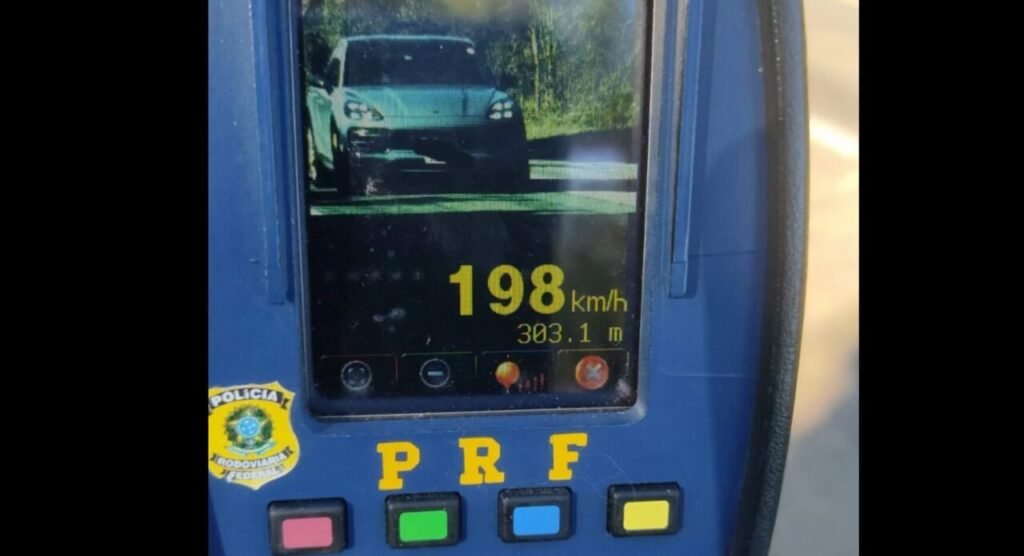 PRF flagra Porsche a 198 km/h no RS | Studio Notícias | Studio TV